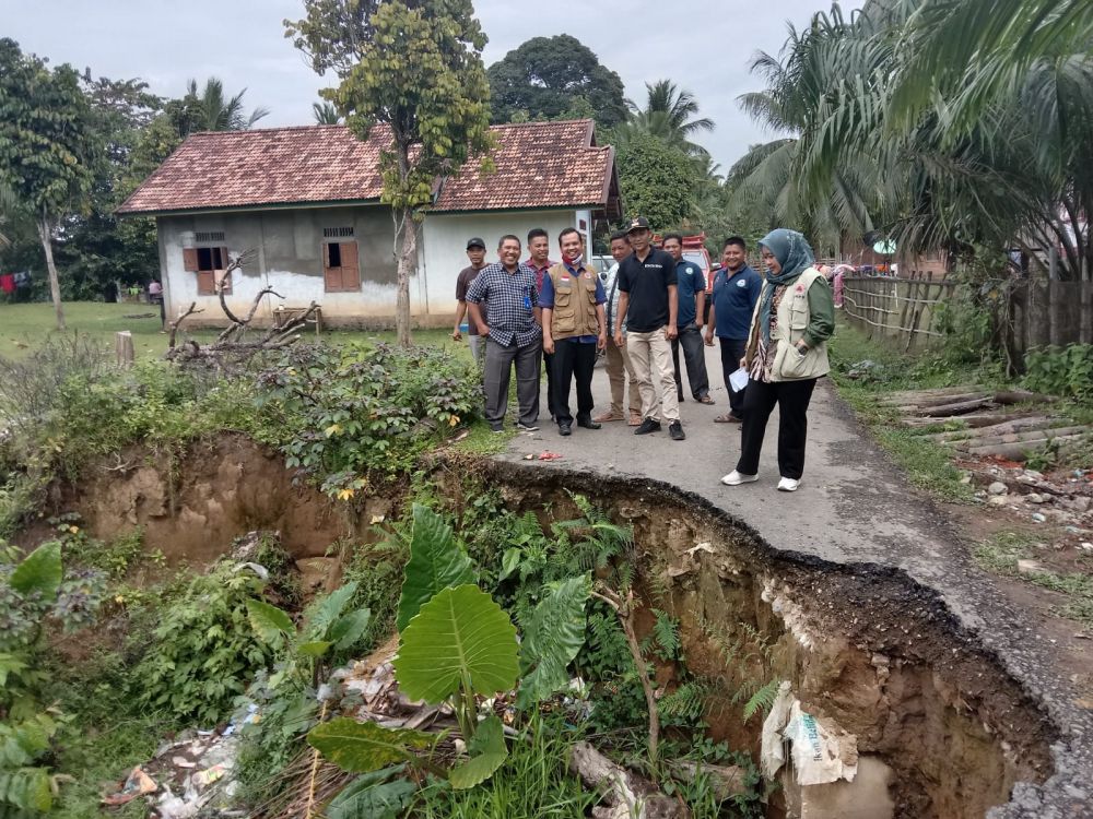 Hibah dari BNPB, Proyek Tanggul Pagar Puding dan Jalan Penapalan Segera ...